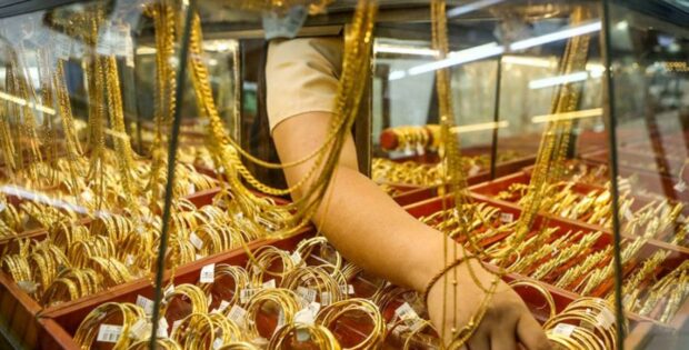 ၅၄ သိန်း ပြန်ကျော်သွားပြီဖြစ်တဲ့ ယနေ့ ပြည်တွင်းရွှေစျေး ဇွန်လ ၁၄ ရက်၊ သောကြာနေ့ Na Nat Khinn